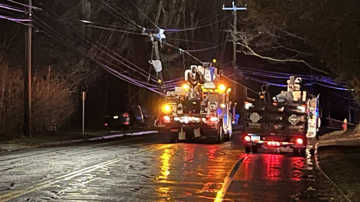 Crash closes South Main Street in West Hartford for hours – NBC Connecticut