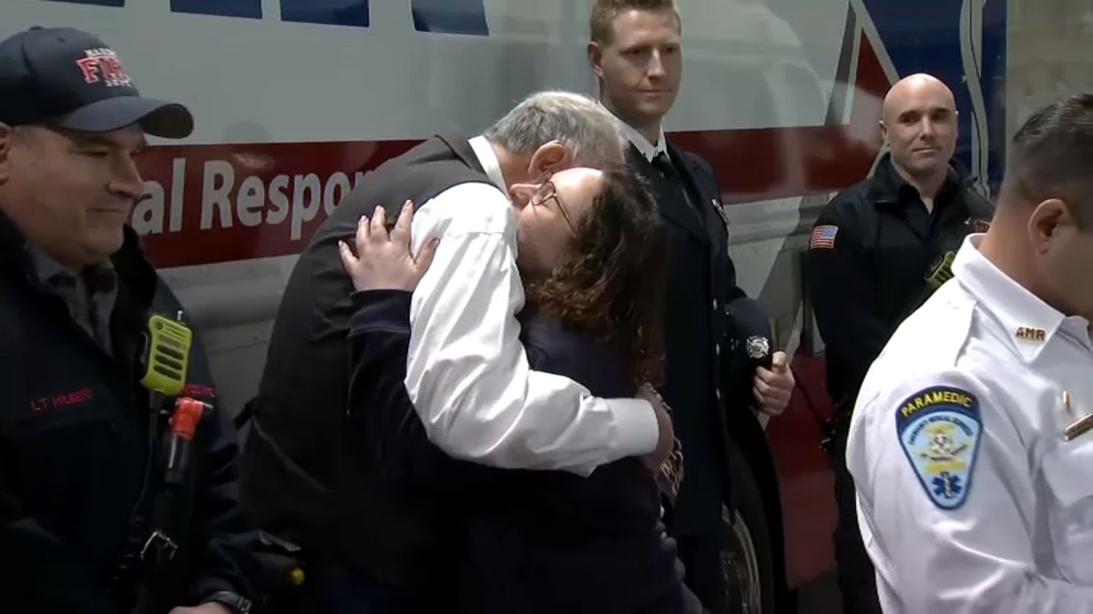 Elderly man meets first responders who revived him after sudden cardiac ...