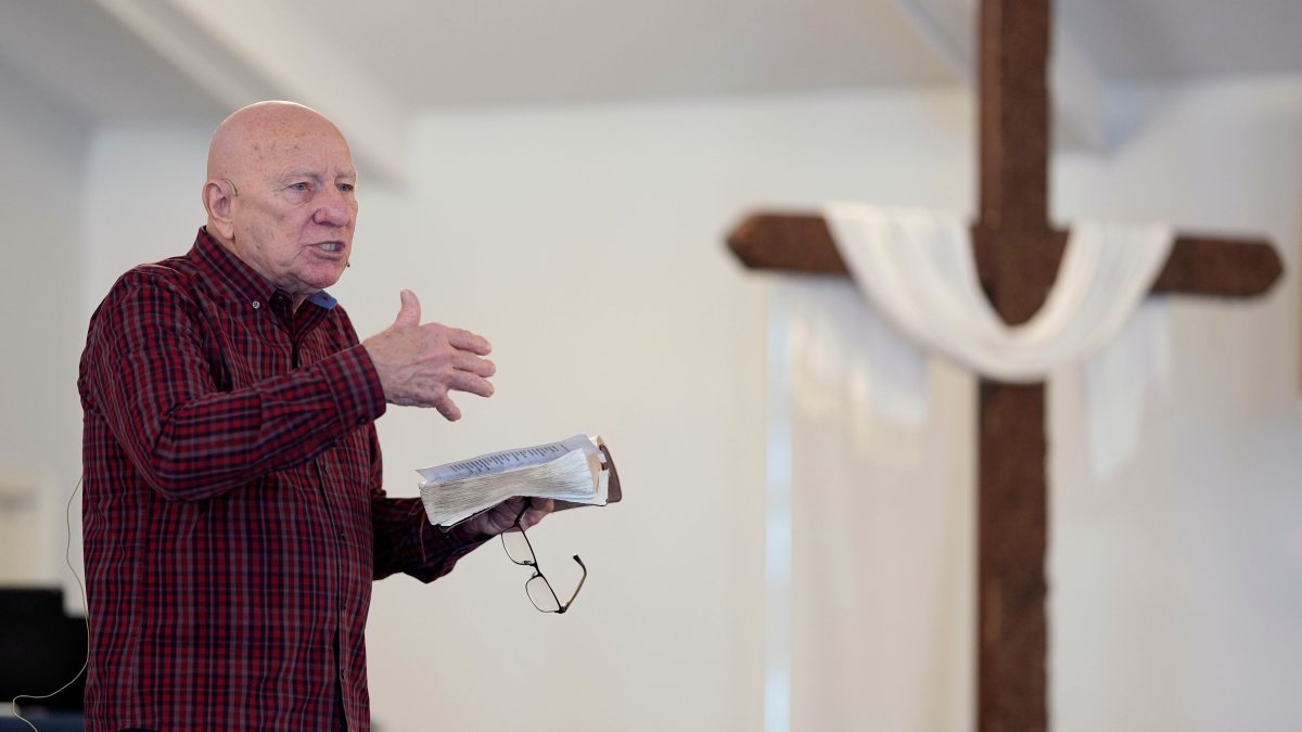 Iowa’s Christian conservatives follow their faith when voting – NBC ...