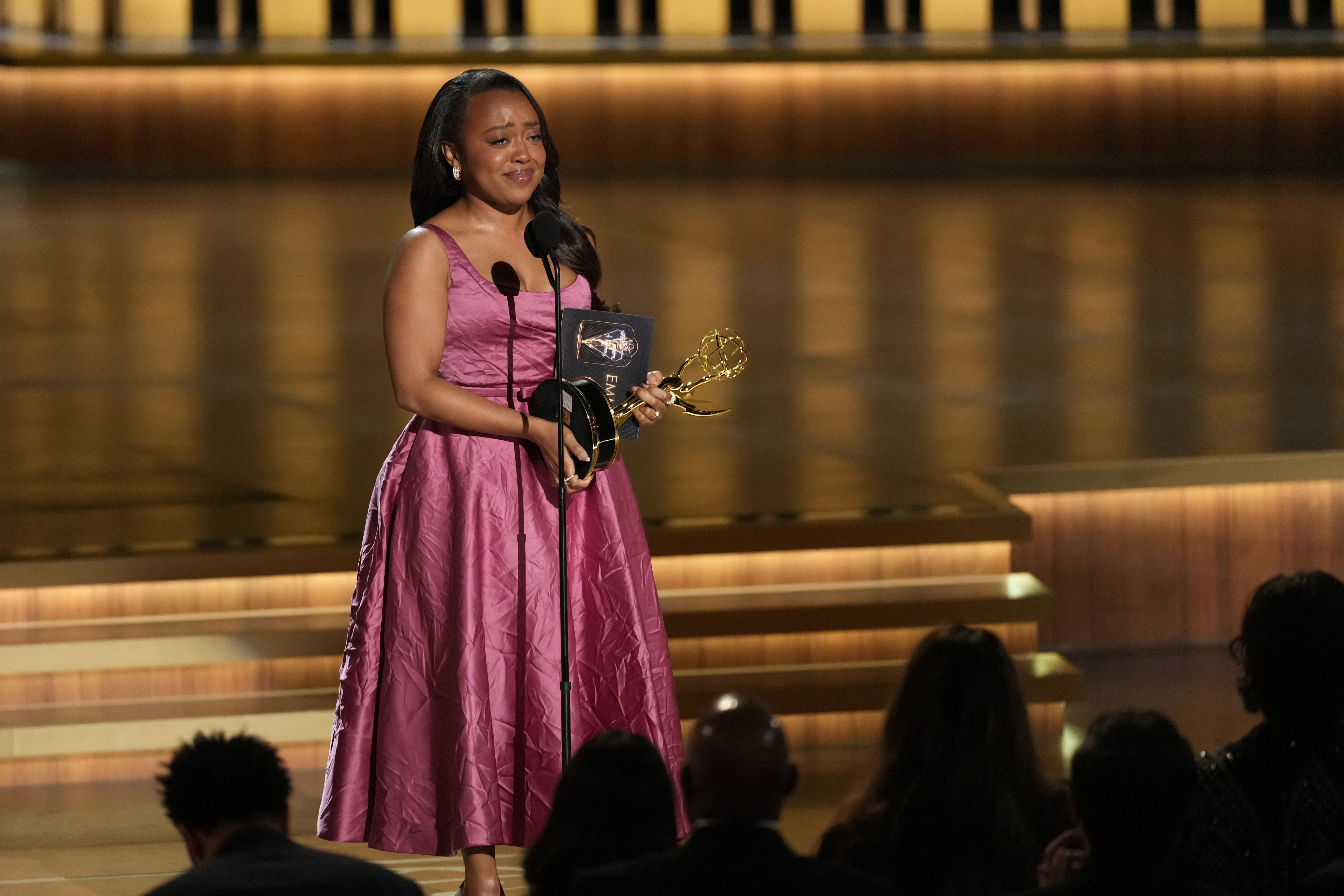 The Emmy awards open with a tribute to classic television – NBC Connecticut