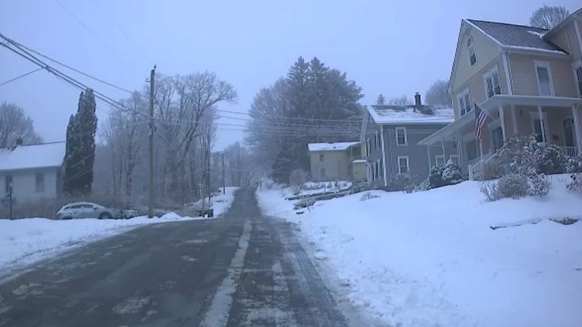 Rain moving in after snow, freezing rain delayed many school openings ...