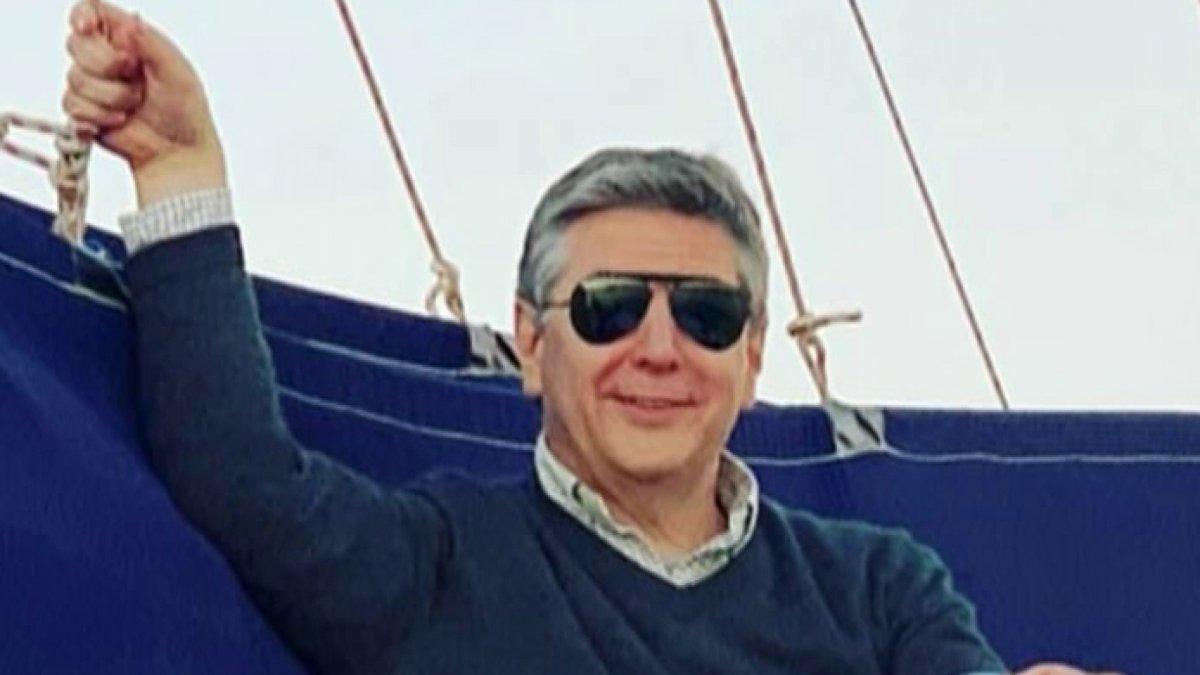 Ex-Trump administration official dies after being shot during attempted ...