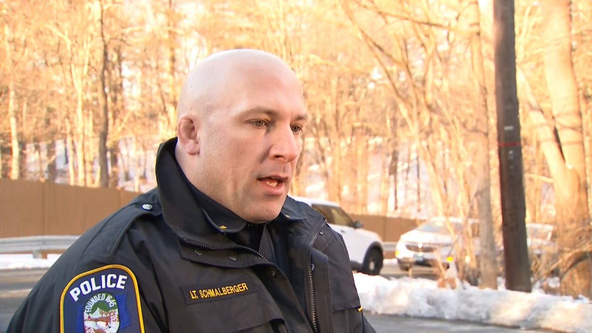 Web Extra Avon Police Give Update About Fatal Crash Nbc Connecticut