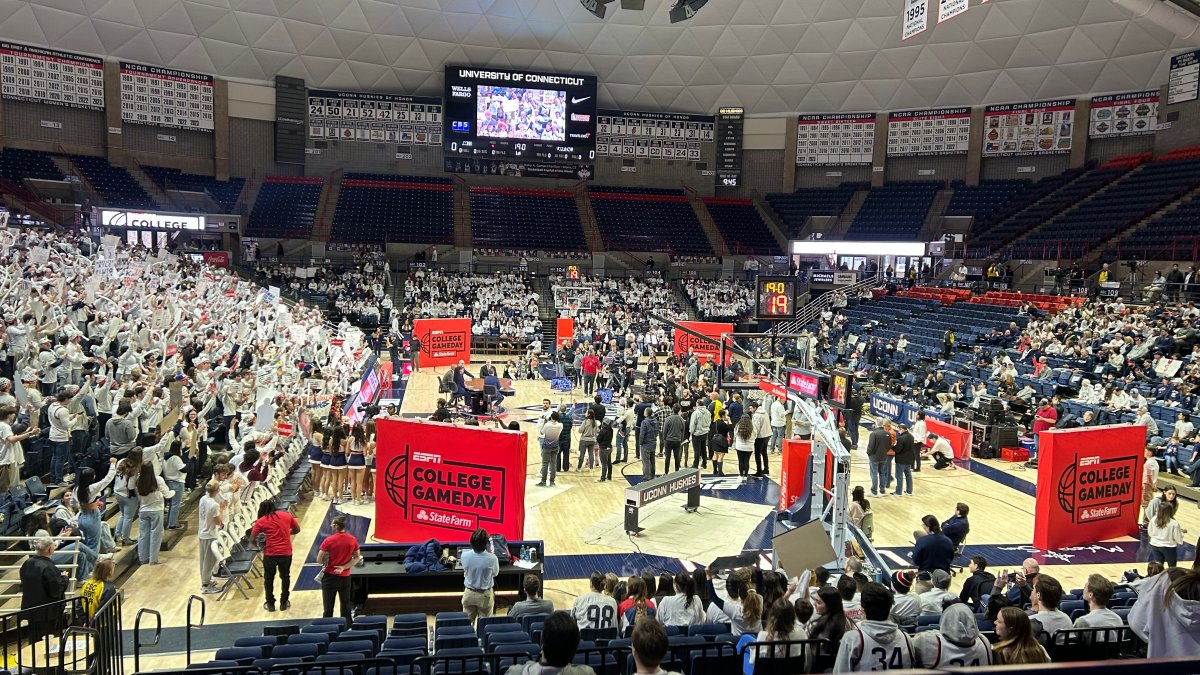UConn students gear up for ESPN College GameDay – NBC Connecticut