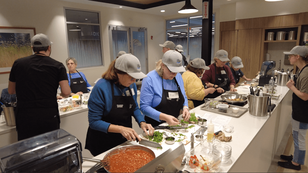 Yale New Haven Health’s new Teaching Kitchen transforms patients’ lives ...