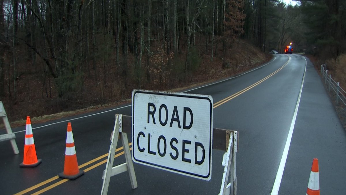 1 dead after vehicle hits tree, catches on fire in Avon – NBC Connecticut