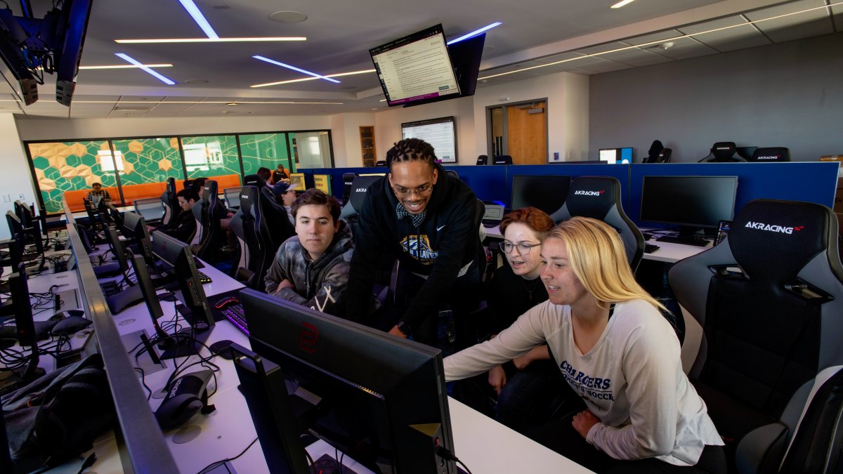 E-sports program opens doors to jobs in gaming for UNH students – NBC ...