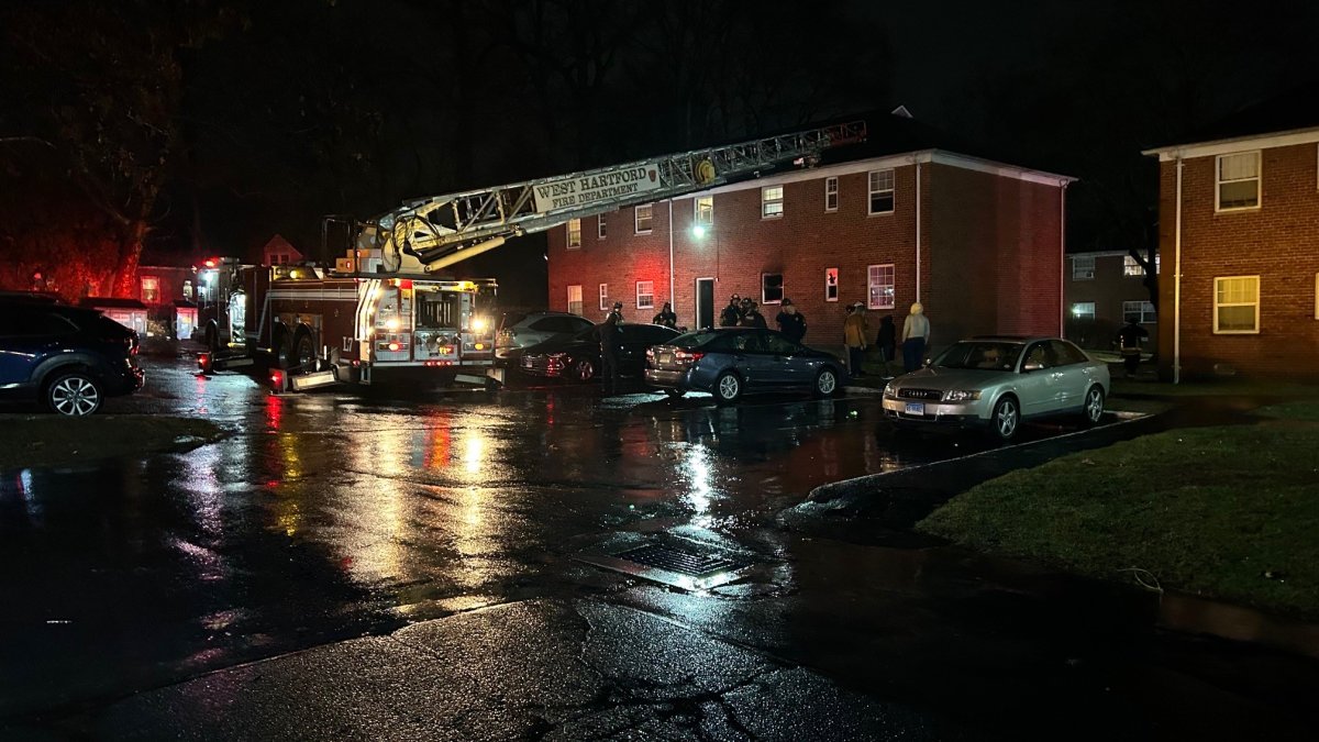 2 displaced after apartment fire in West Hartford – NBC Connecticut