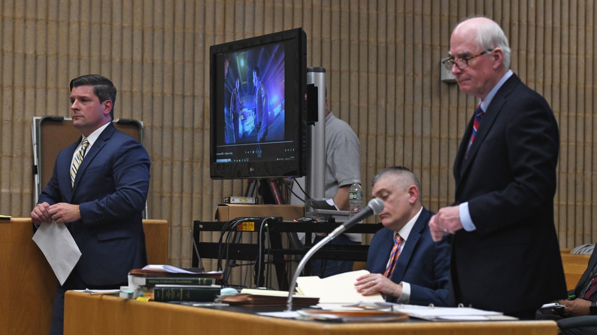 State Rests Case After Examining Police De Escalation Tactics In
