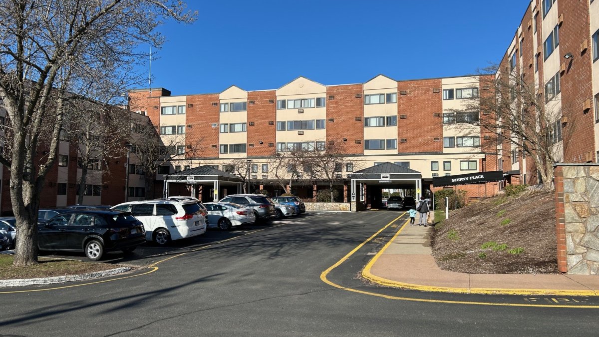 43 vehicles broken into at Rocky Hill apartment complex – NBC Connecticut