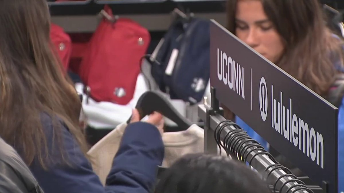 Lululemon shop opens at UConn Bookstore in Storrs – NBC Connecticut