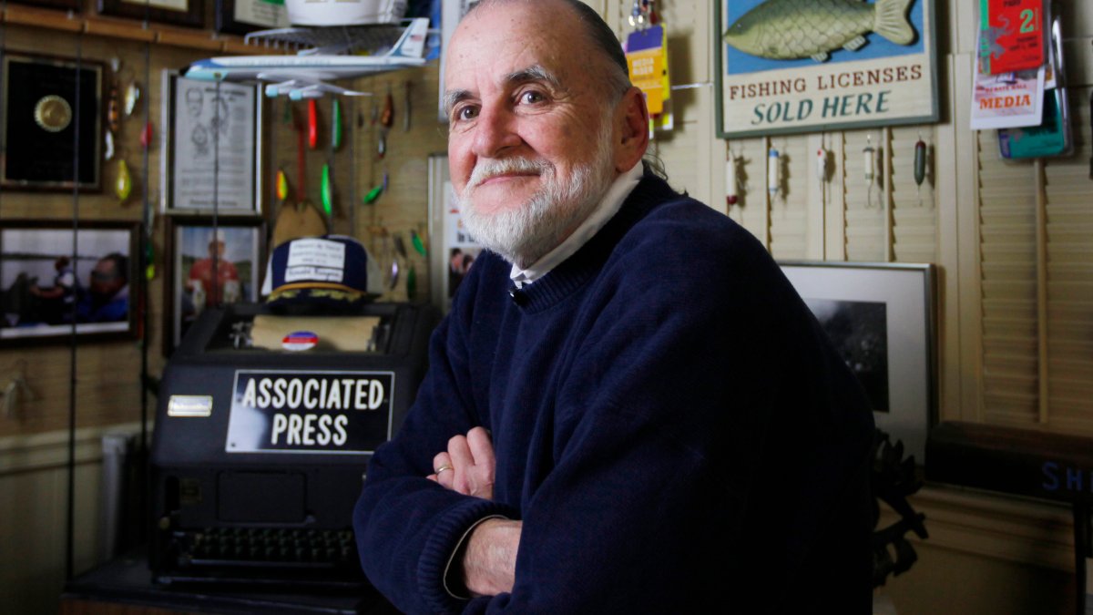 Pulitzer Prize-winning AP photographer Ron Edmonds dies at 77 – NBC ...