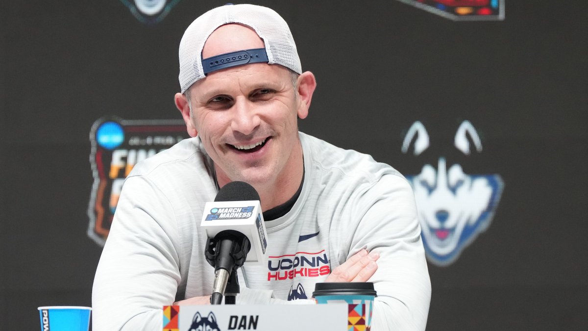 Basketball world roasts Lakers as Dan Hurley stays at UConn – NBC ...