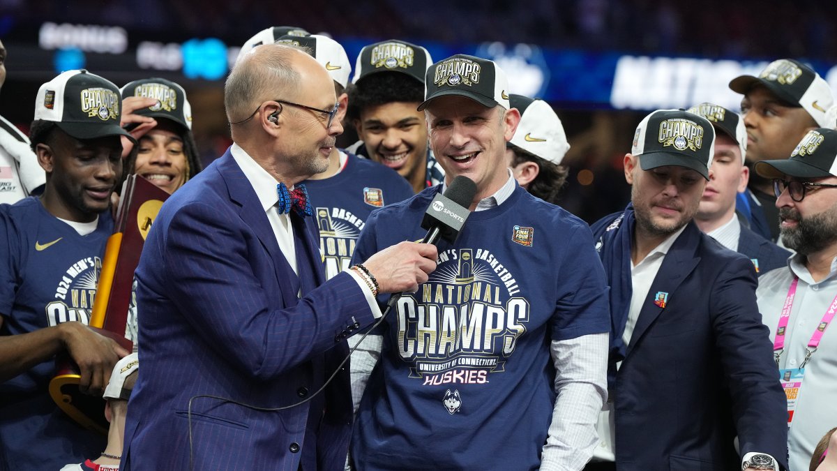 UConn coach Dan Hurley to stay in Connecticut – NBC Connecticut