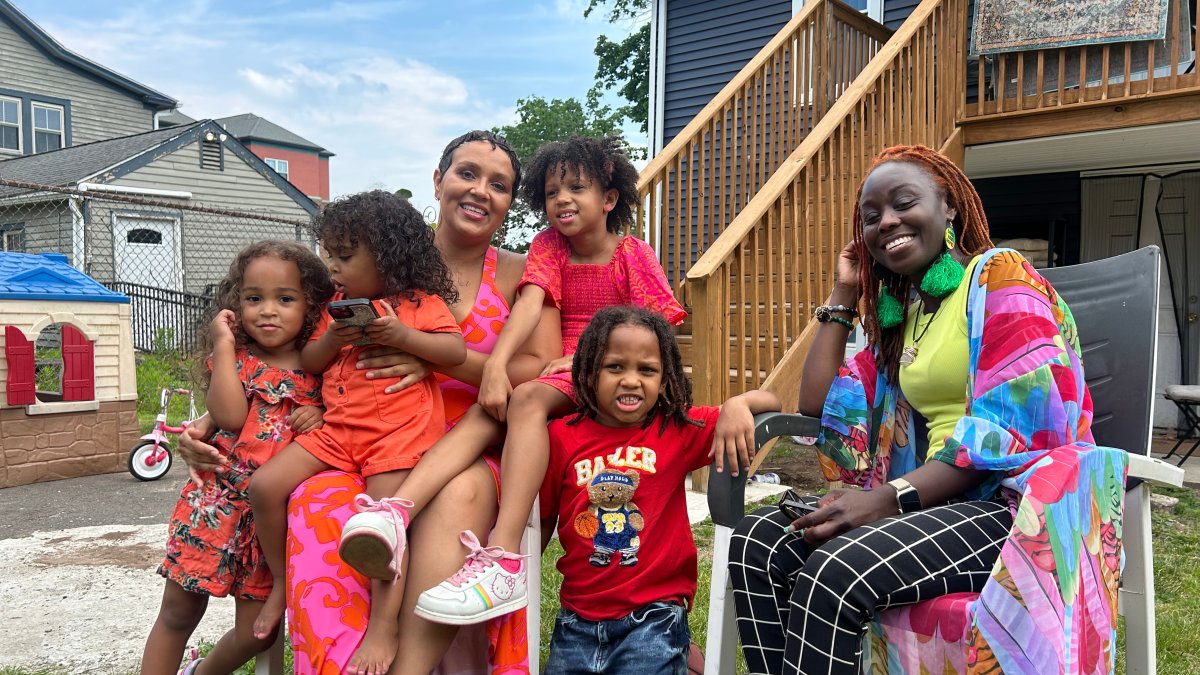 CT woman advocates for low-income, single parent families in Middletown ...