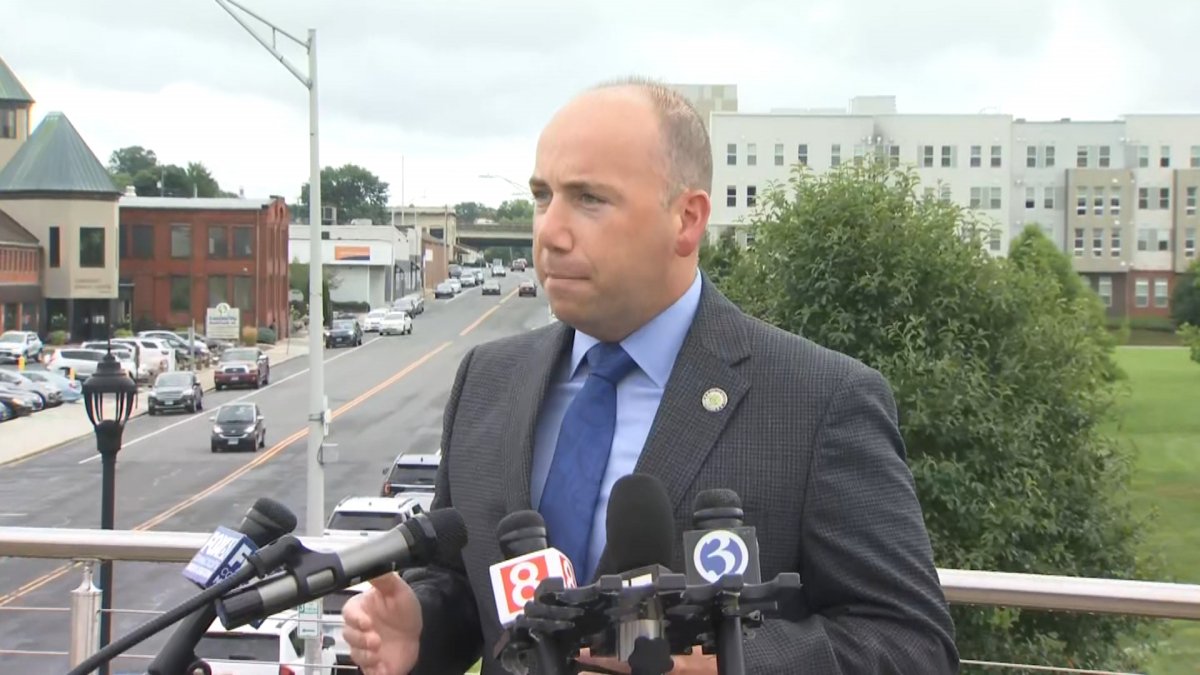 Meriden mayor gives briefing on shooting that killed woman – NBC ...