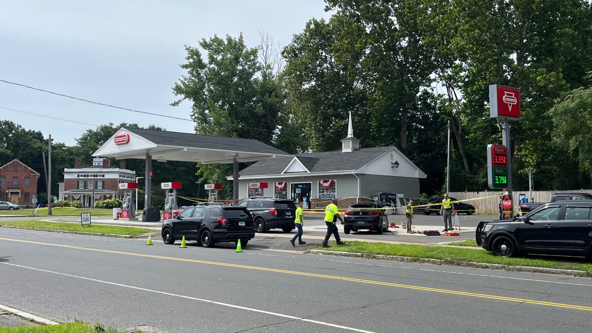 Gas station employee struck by vehicle in East Hartford – NBC Connecticut
