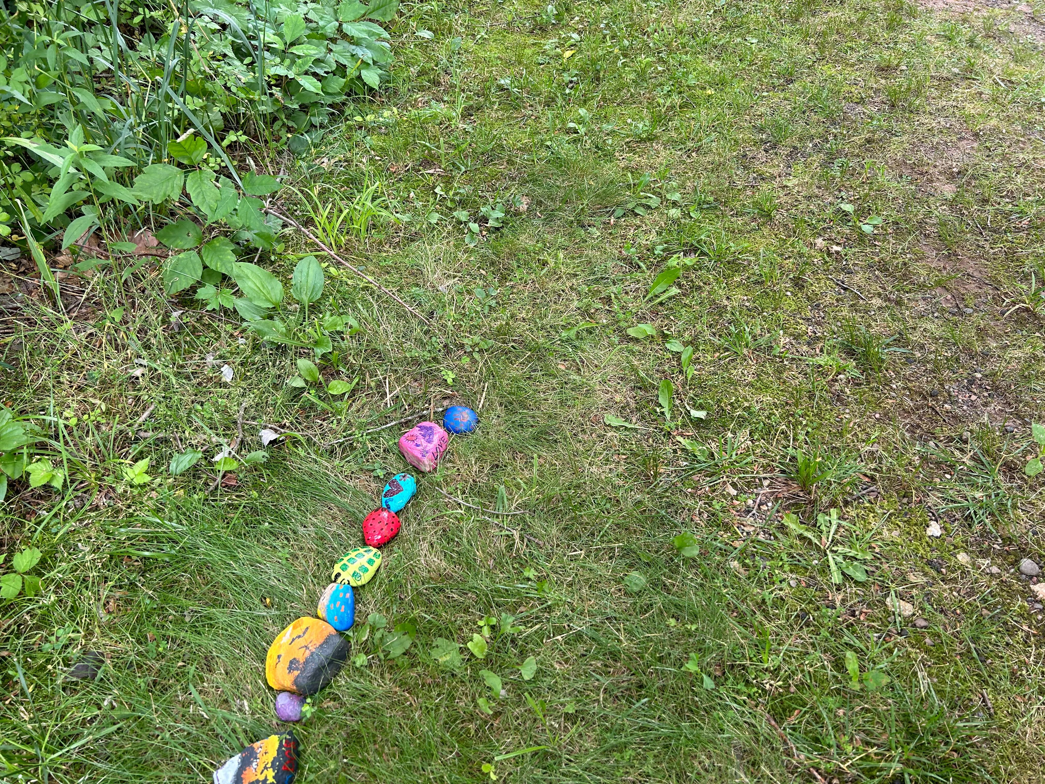 Cheshire community ‘rock snake’ begins to grow along river trail – NBC ...