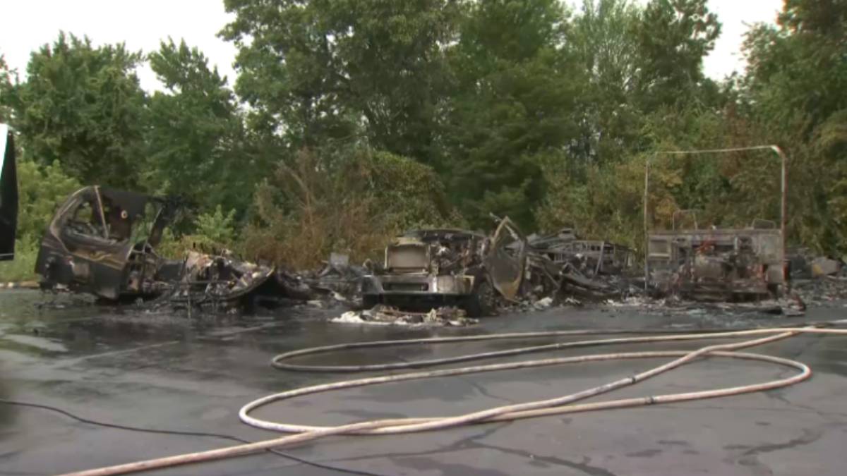 Fire destroys several RVs in South Windsor – NBC Connecticut
