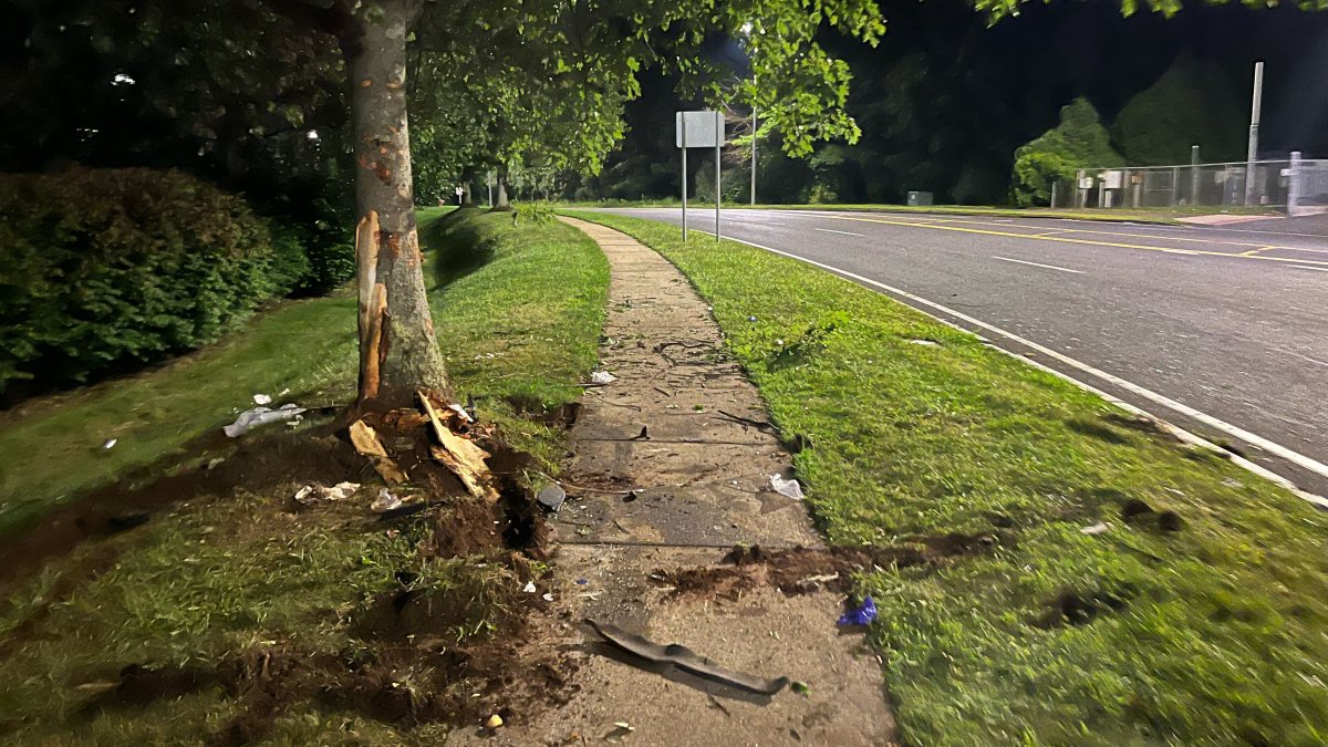 Teen killed in crash near mall in Manchester – NBC Connecticut