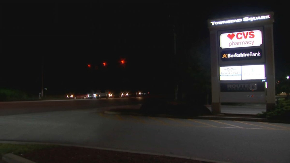 Pedestrian hit on Route 6 in Killingly has died: police – NBC Connecticut