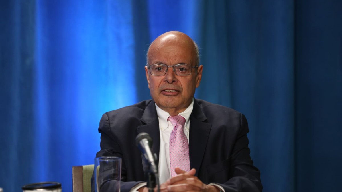 Ajit Jain, Buffett’s insurance leader for nearly 40 years, dumps more ...