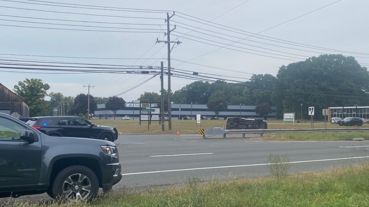 Route 5 reopens in South Windsor after rollover crash – NBC Connecticut