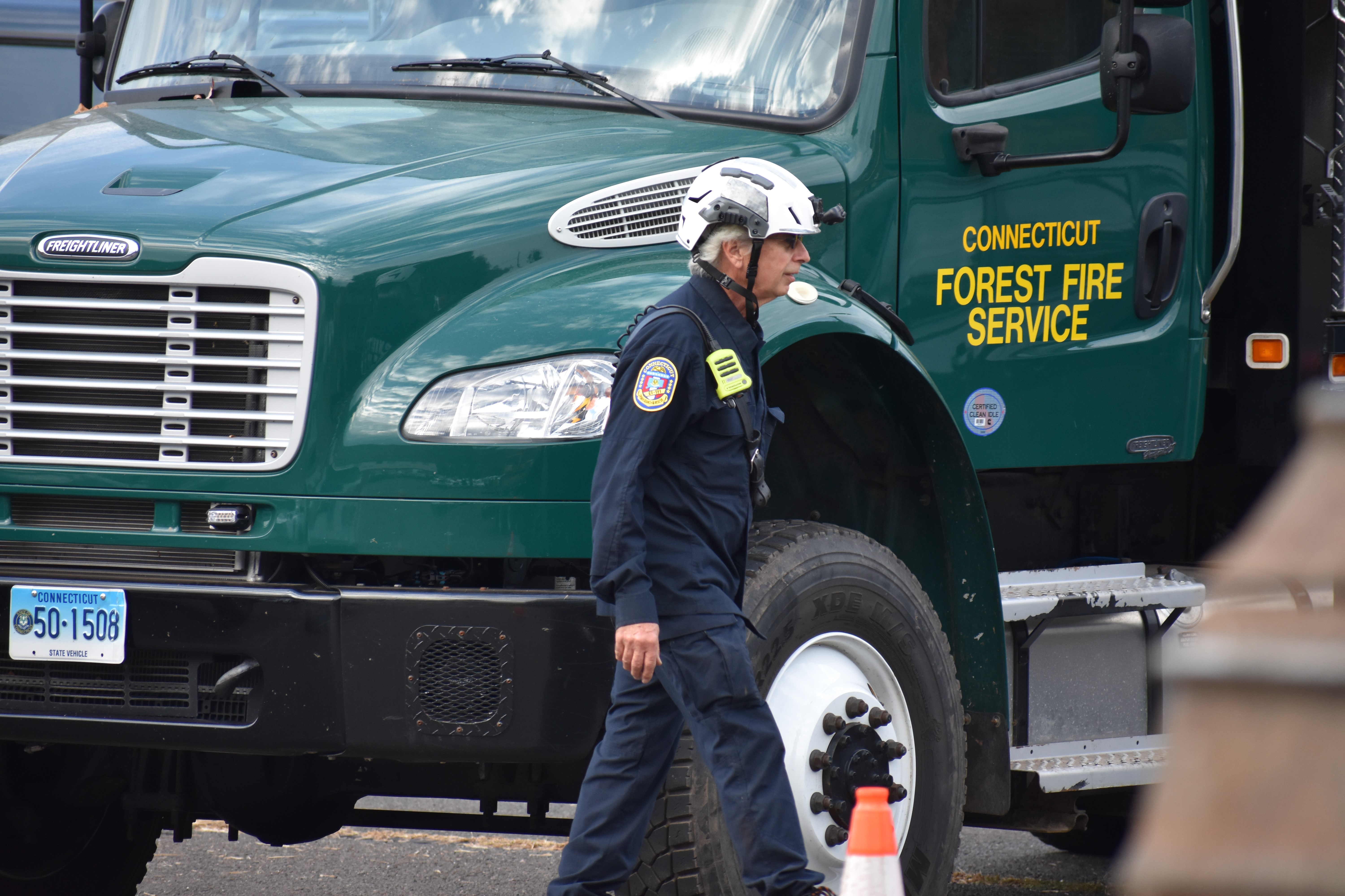 Photos: Crews battle massive Hawthorne Fire – NBC Connecticut