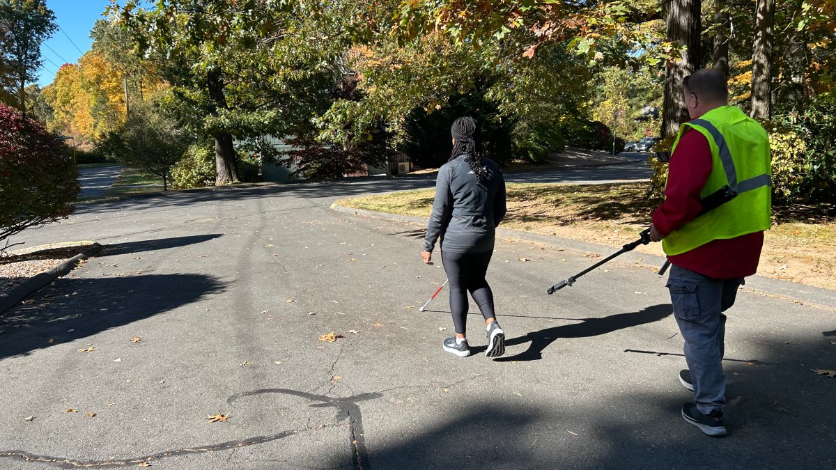 Being blind won’t stop a Manchester woman from running in Hartford ...