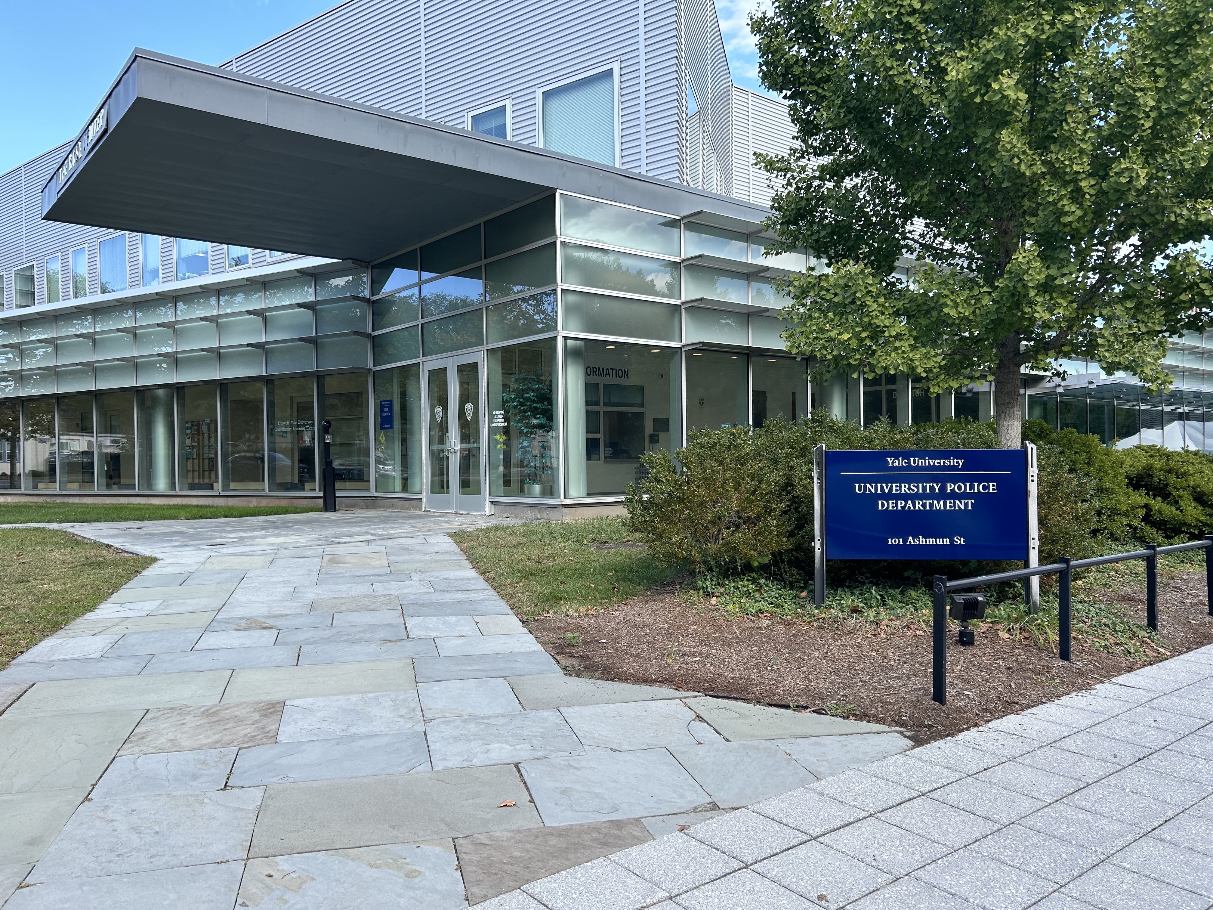 Intruder sprayed Yale students with pepper spray during break-in ...