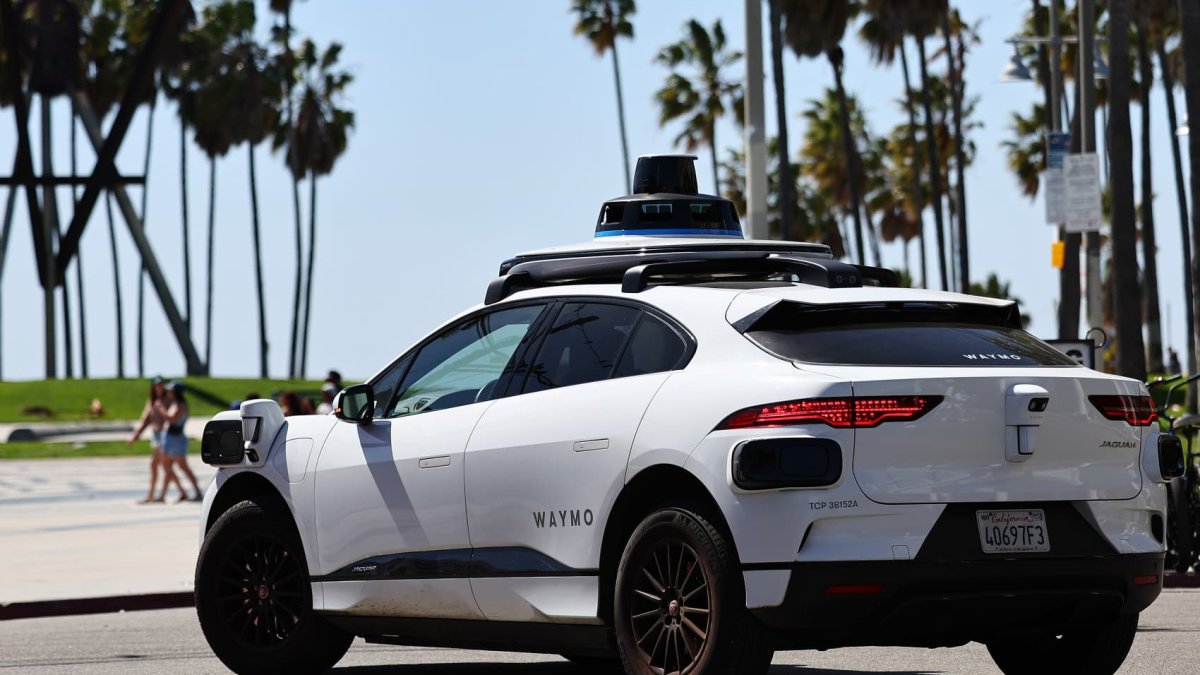 Waymo opens robotaxi service to anyone in Los Angeles, marking its ...