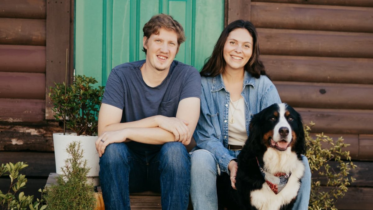 This couple bought a Disney cabin built in 1998 for $53,375 and are ...