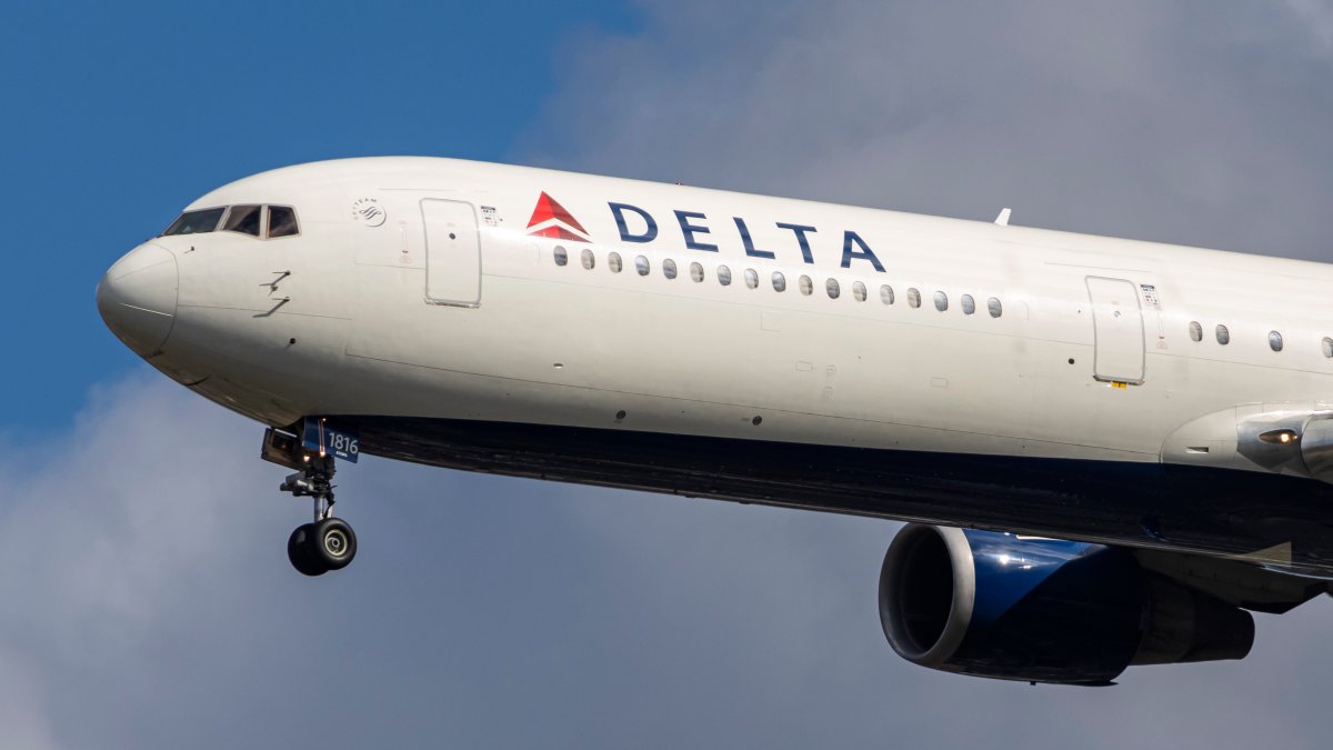 Delta flight makes emergency landing after ‘haze’ reported – NBC ...