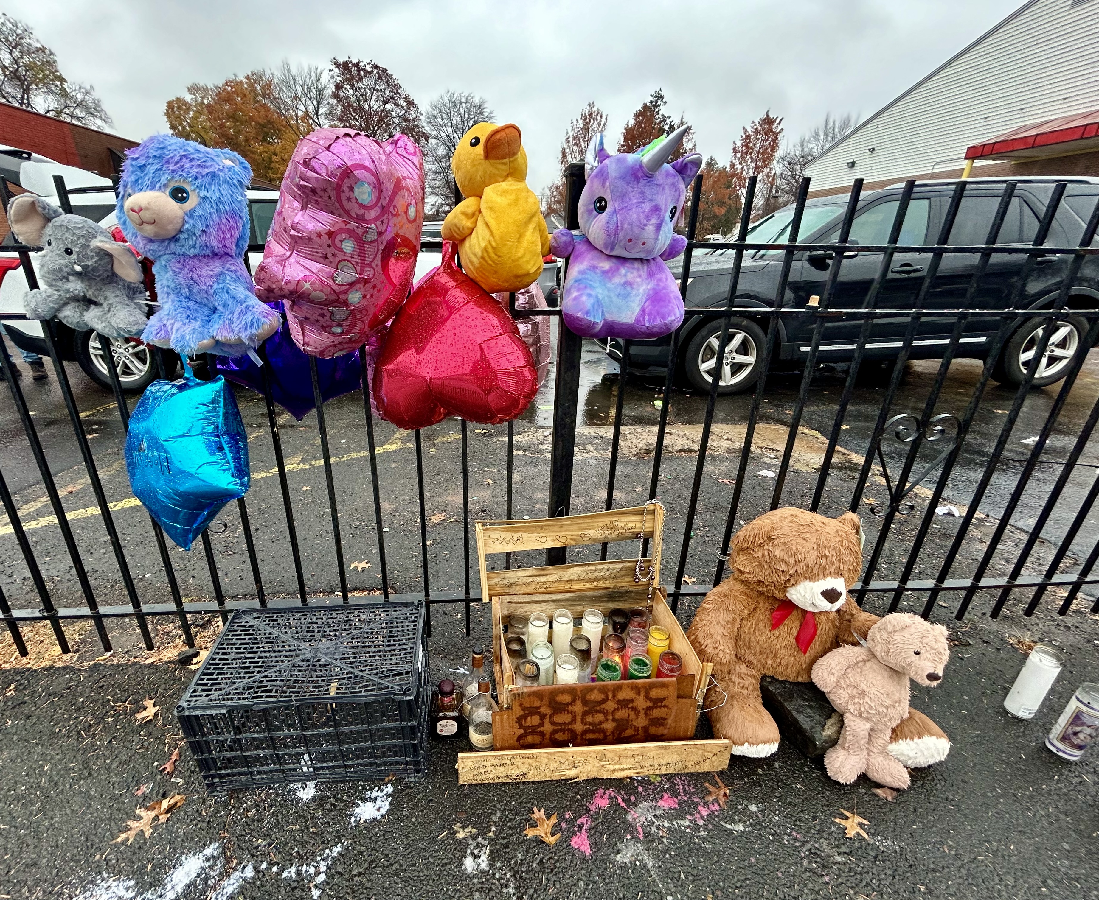 Search continues for suspect in murders of mom, baby in Hartford after ...