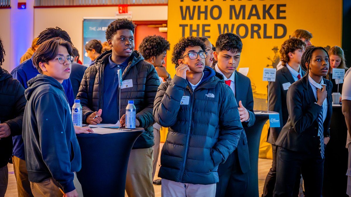 High schoolers gain real world experience during stock market ...
