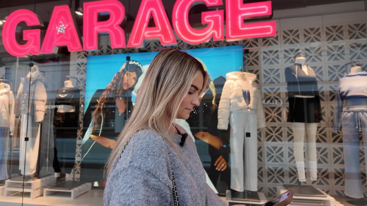 Gen Z shopping at malls rather than online – NBC Connecticut