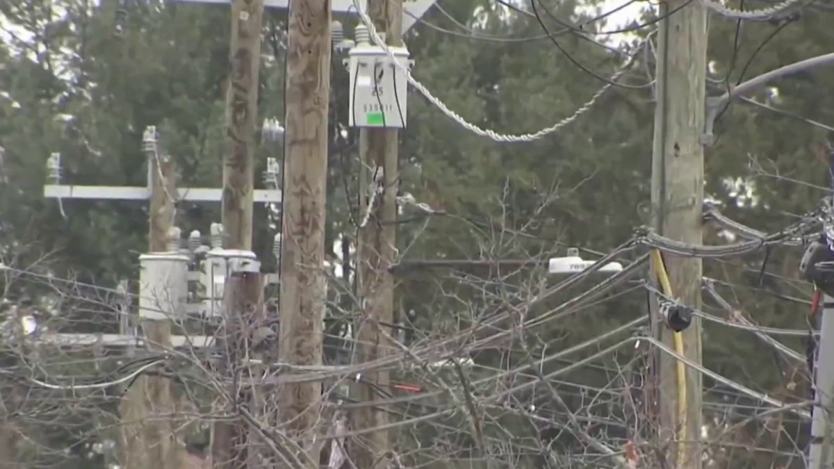 Towns, utilities prepare for heavy rain, damaging winds on Wednesday ...