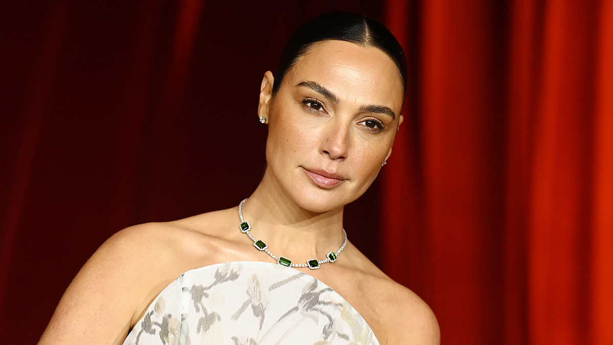 Gal Gadot reveals she was diagnosed with ‘massive blood clot’ during ...