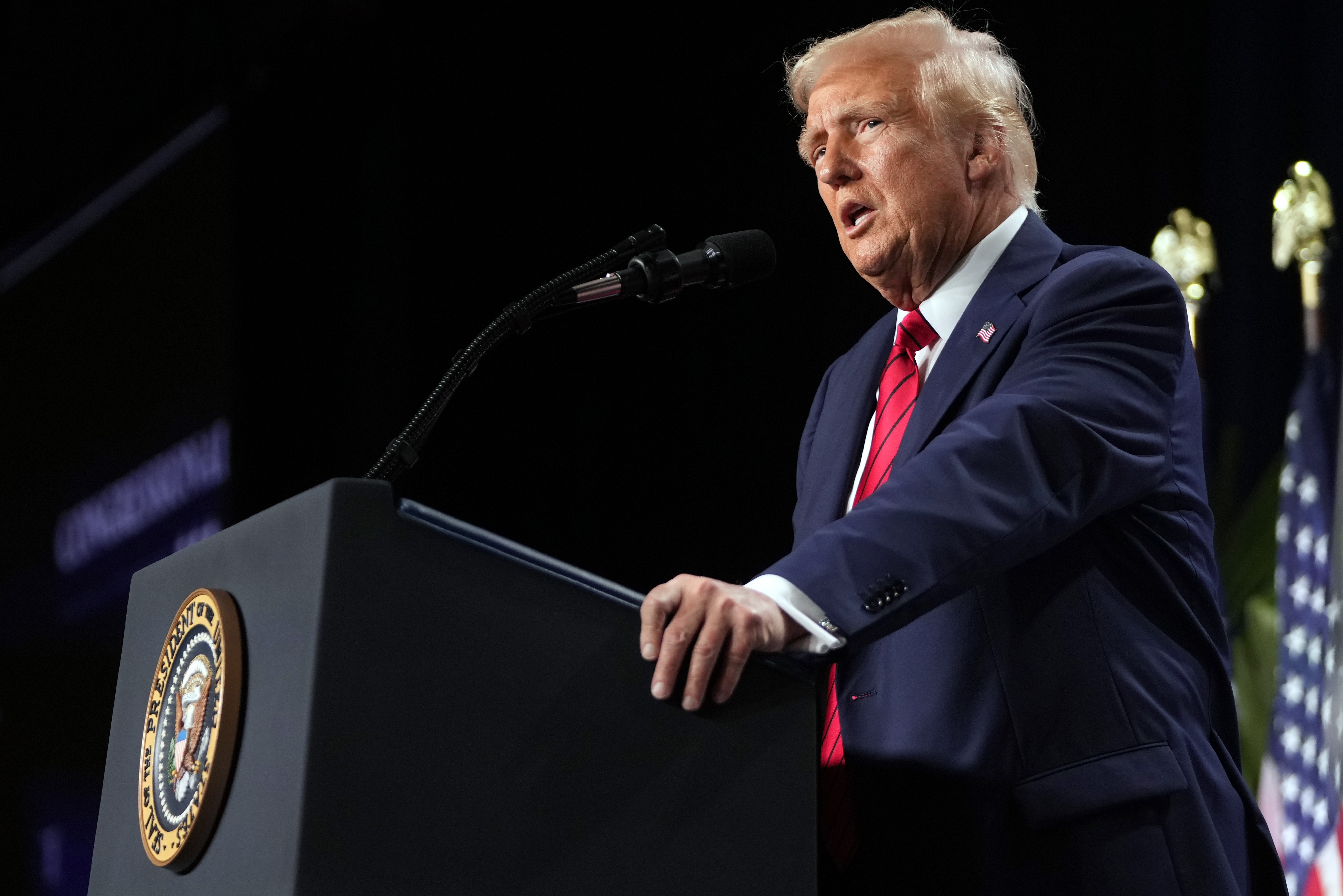 Trump administration offers roughly 2 million federal workers a buyout ...