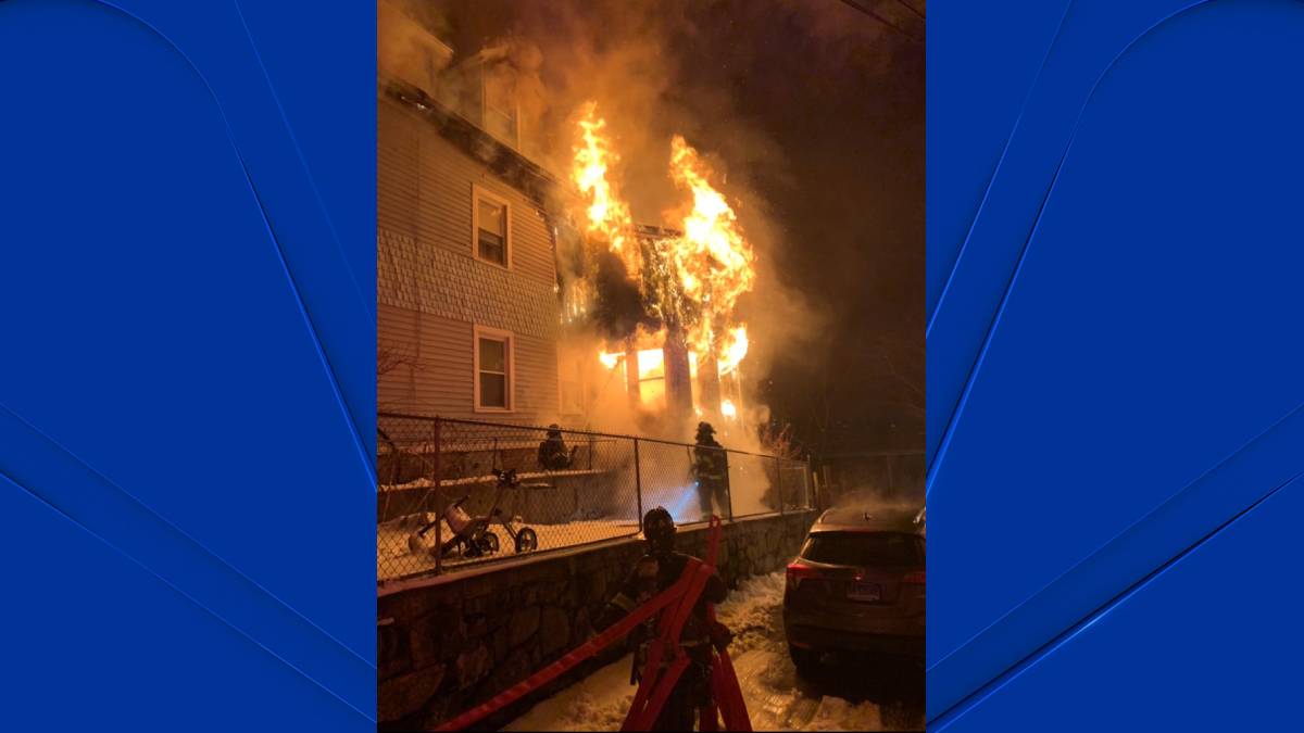 Fire causes extensive damage to New London apartment building – NBC ...