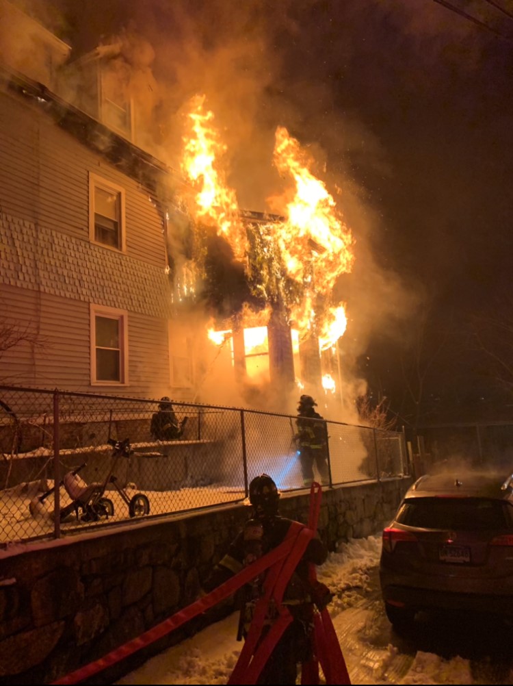 Fire causes extensive damage to New London apartment building – NBC ...