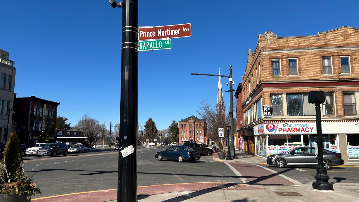 First honorary street sign in Middletown named after former enslaved ...