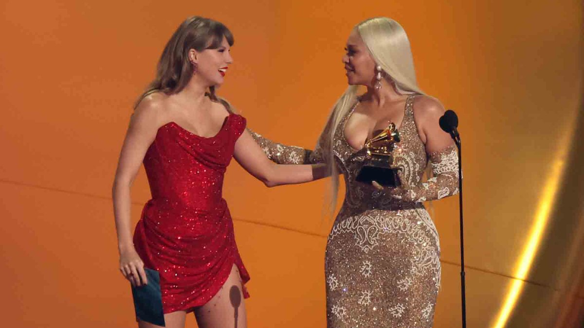 Taylor Swift presents Beyoncé with best country album at Grammys – NBC Connecticut