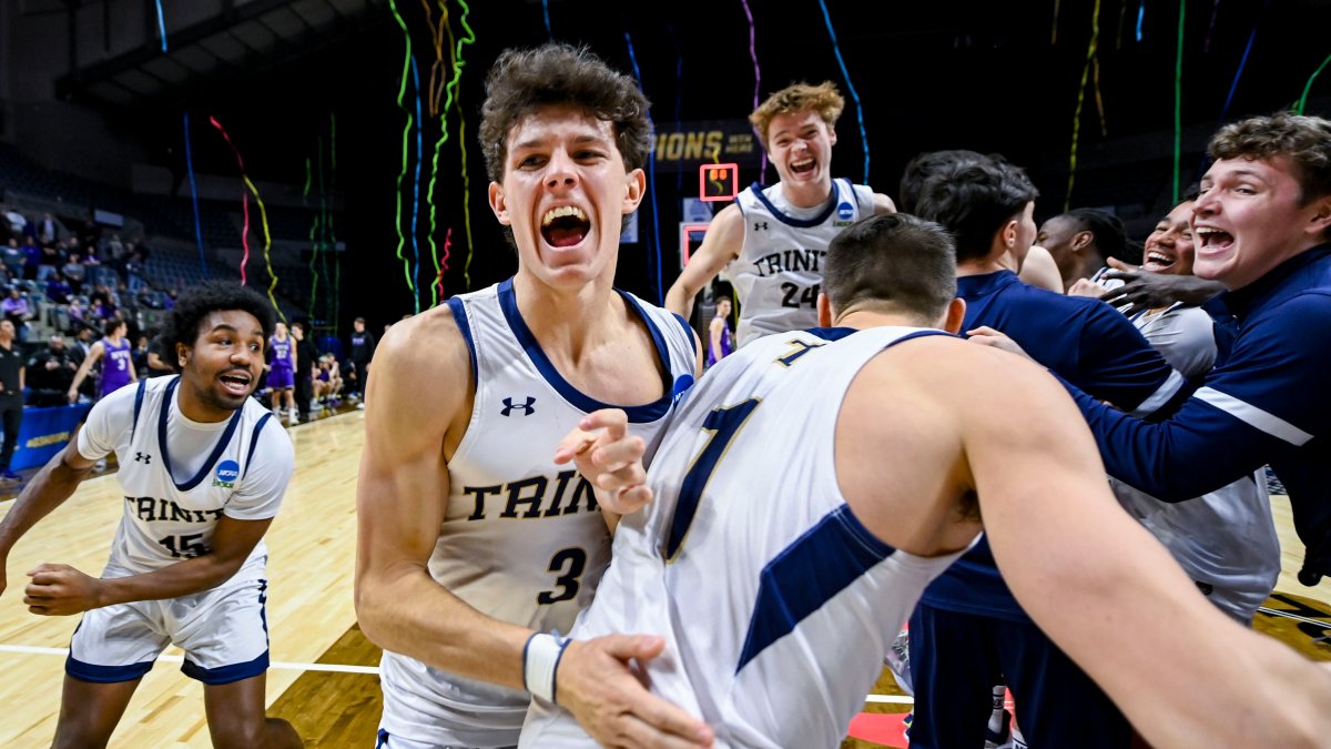 Trinity College downs NYU 64-60 for first-ever Division III Men’s ...