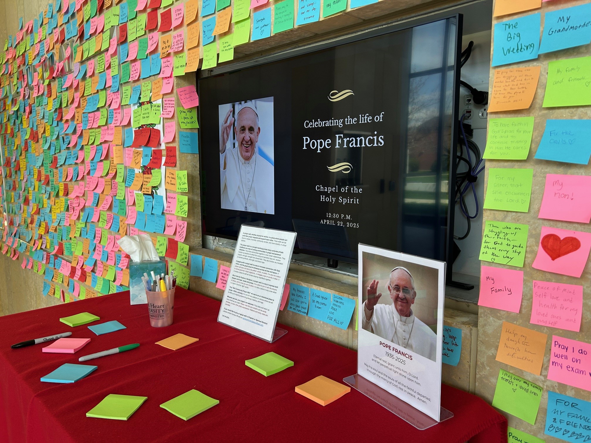 Sacred Heart University holds memorial mass for Pope Francis – NBC ...
