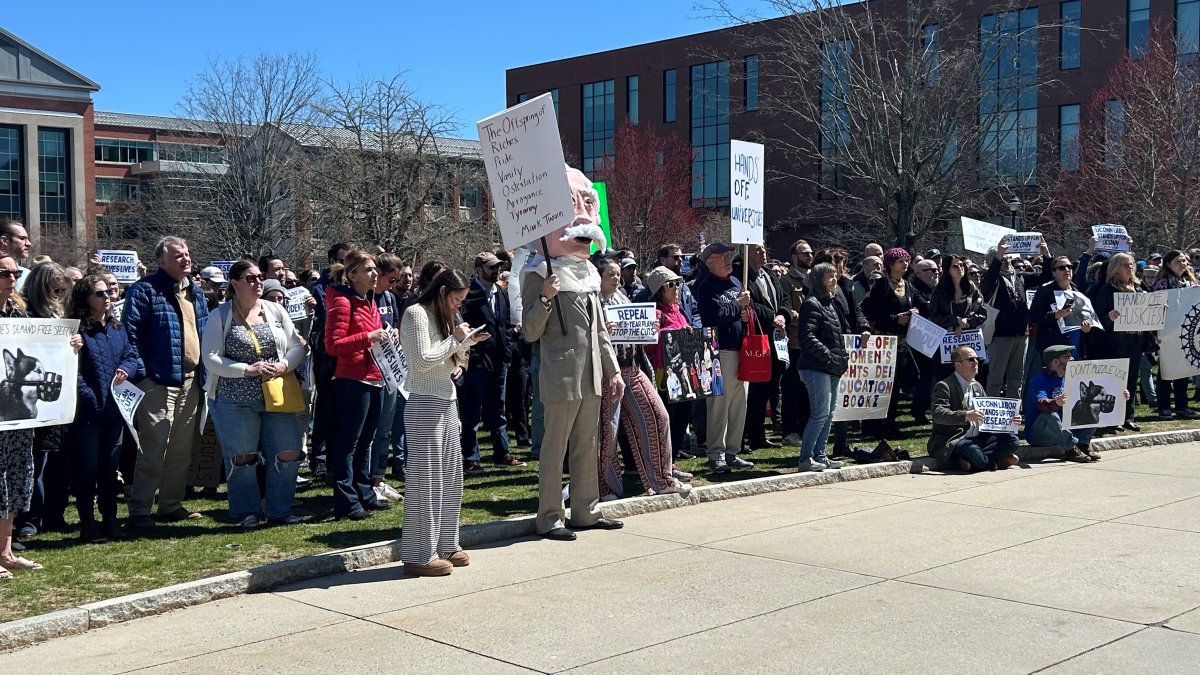 UConn students and faculty protest Trump cutting research grants ...