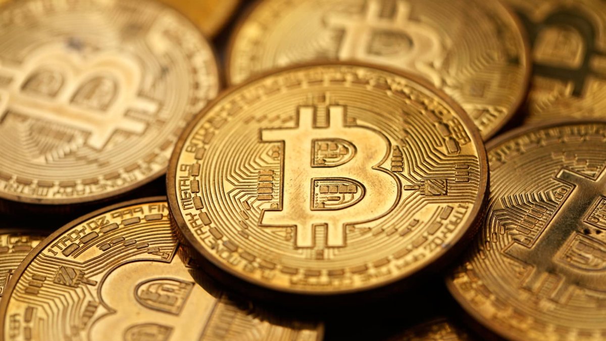 CT man whose parents were kidnapped after $245M Bitcoin theft pleads ...