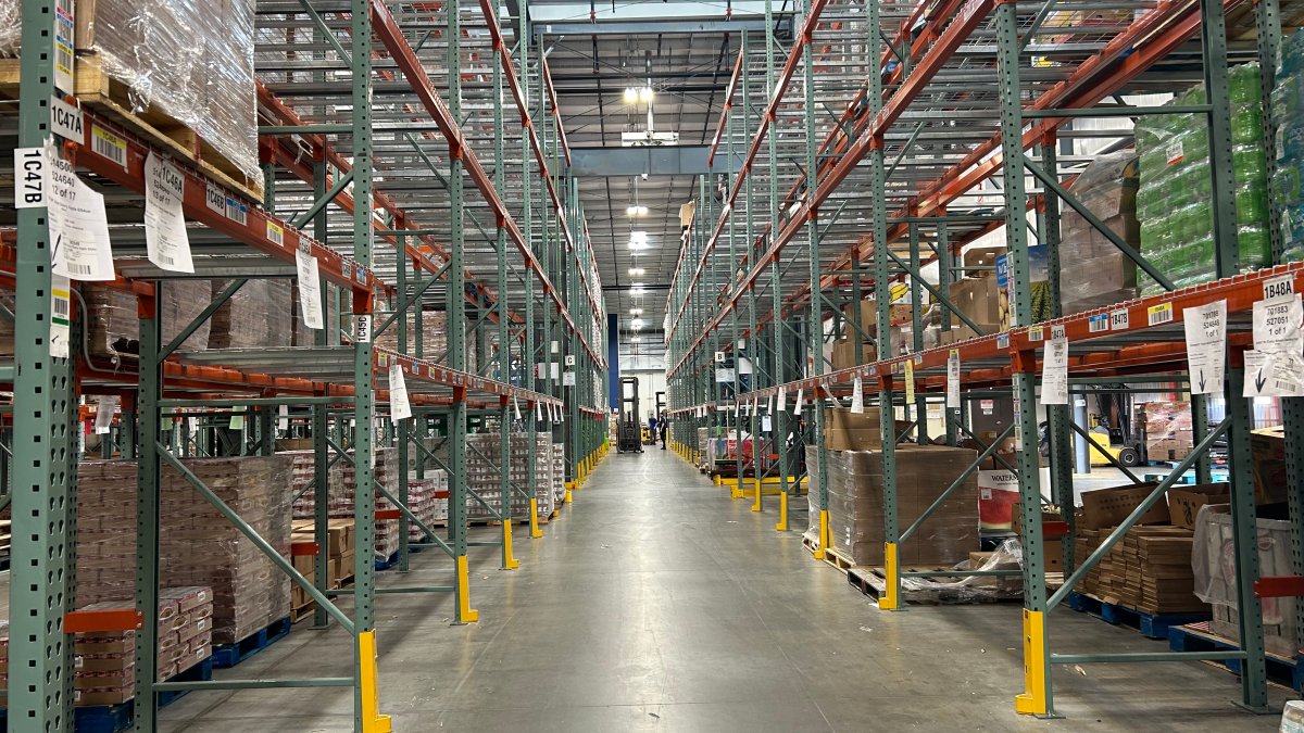 CT Foodshare grapples with less food for community amid federal funding ...