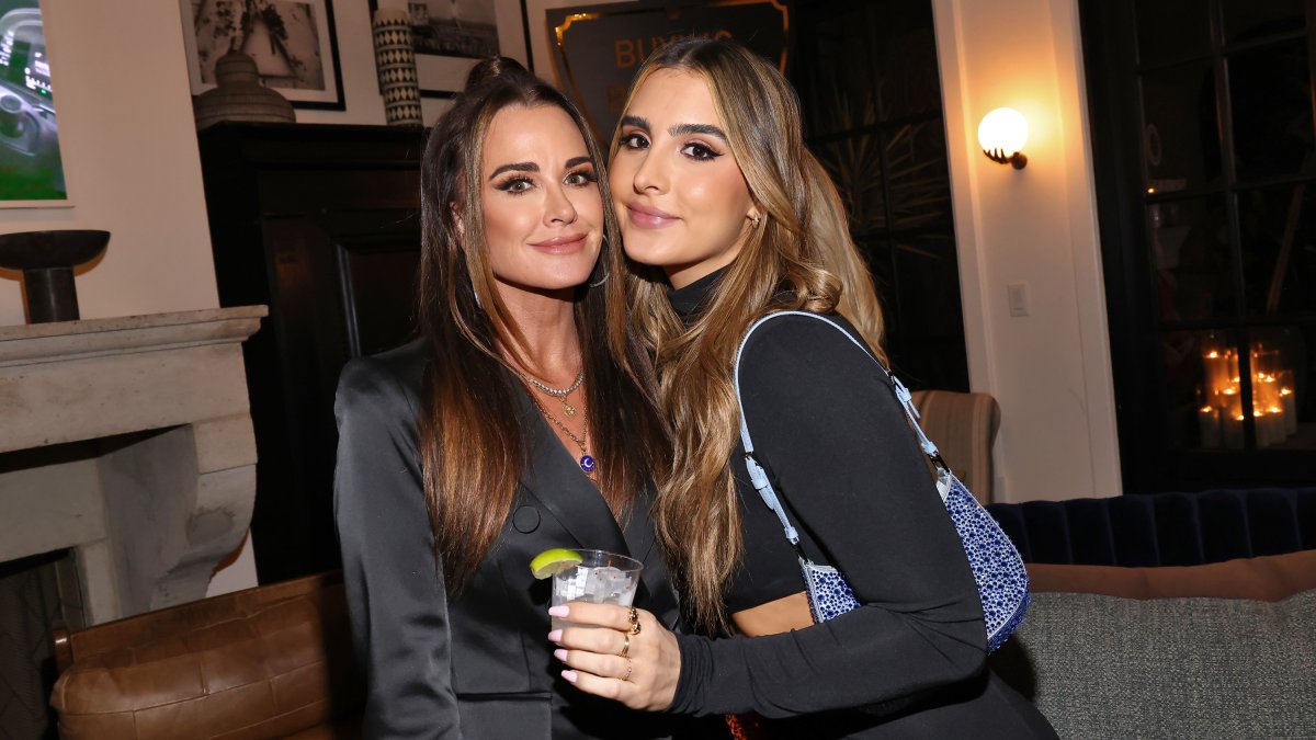 Kyle Richards’ daughter Sophia shows ‘dramatic’ hair loss after taking ...