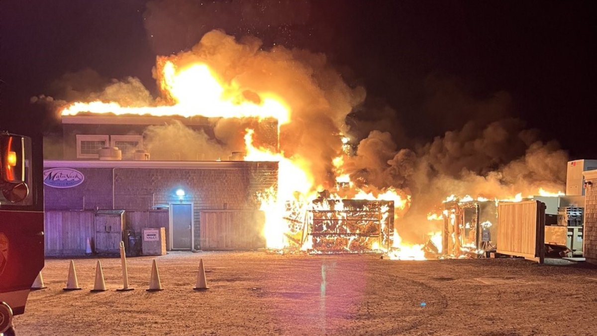 Matunuck Oyster Bar fire in Rhode Island – NBC Connecticut